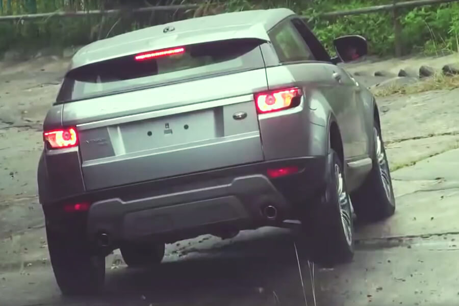 Range Rover Evoque 開HDC 落斜唔駛踩迫力! - TopGear