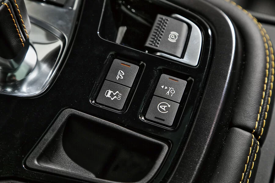 Jaguar F-Type 400 Sport 又多個type - DRIVES - TopGear